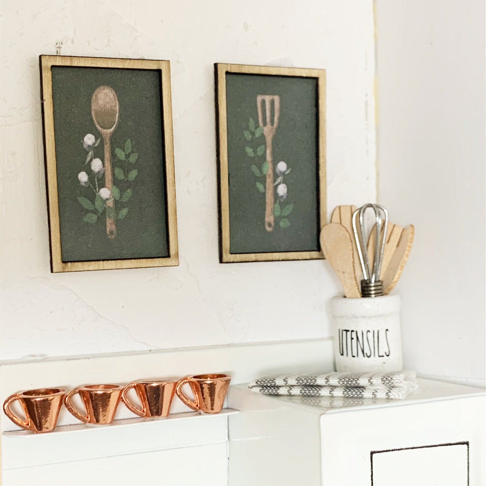 Frames – Melvin's Miniatures