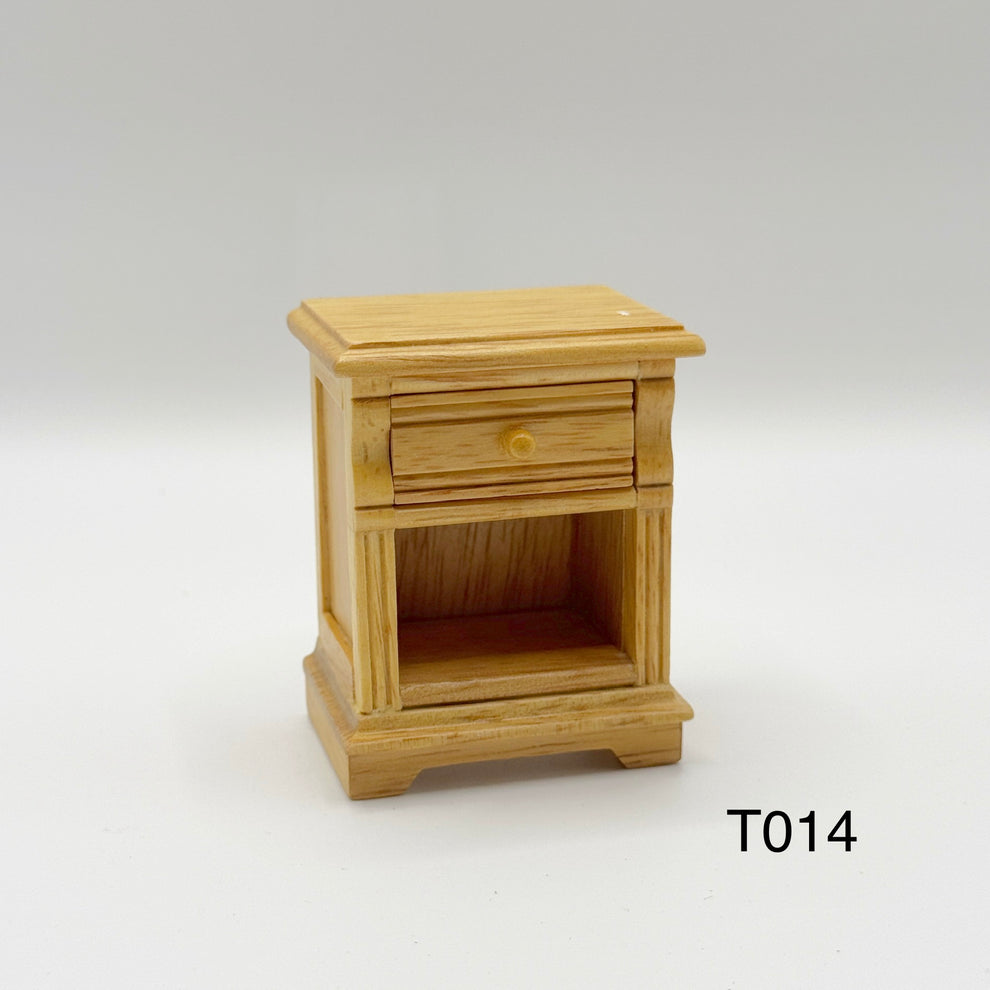 Side Table – Melvin's Miniatures